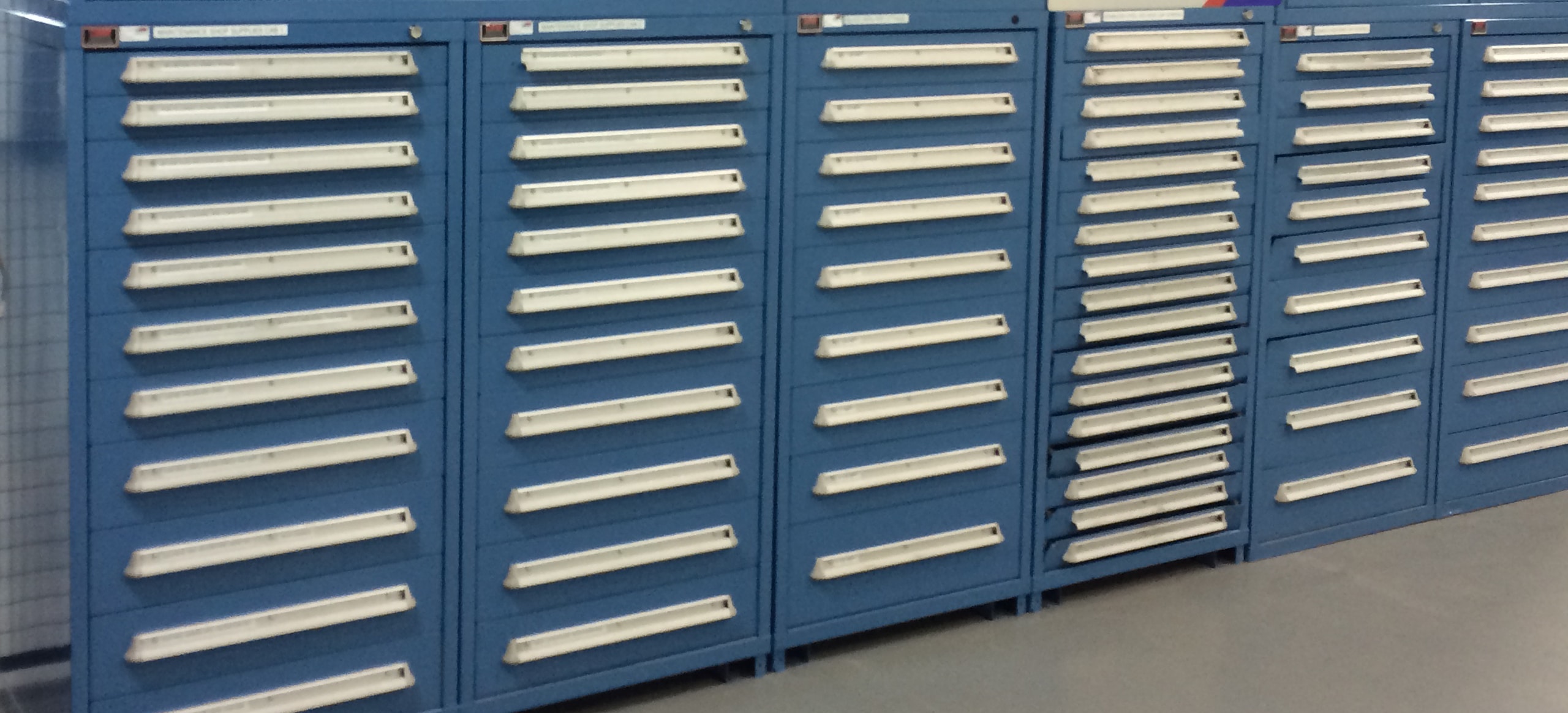 Lyon LLC - Lockers, Cabinets, Industrial Shelving & Rack